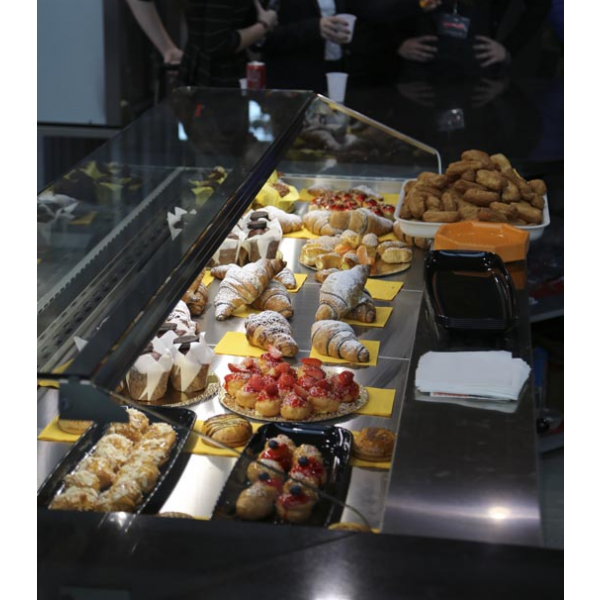 Pastry serve over counter display fridge PENELOPE, depth 95 cm